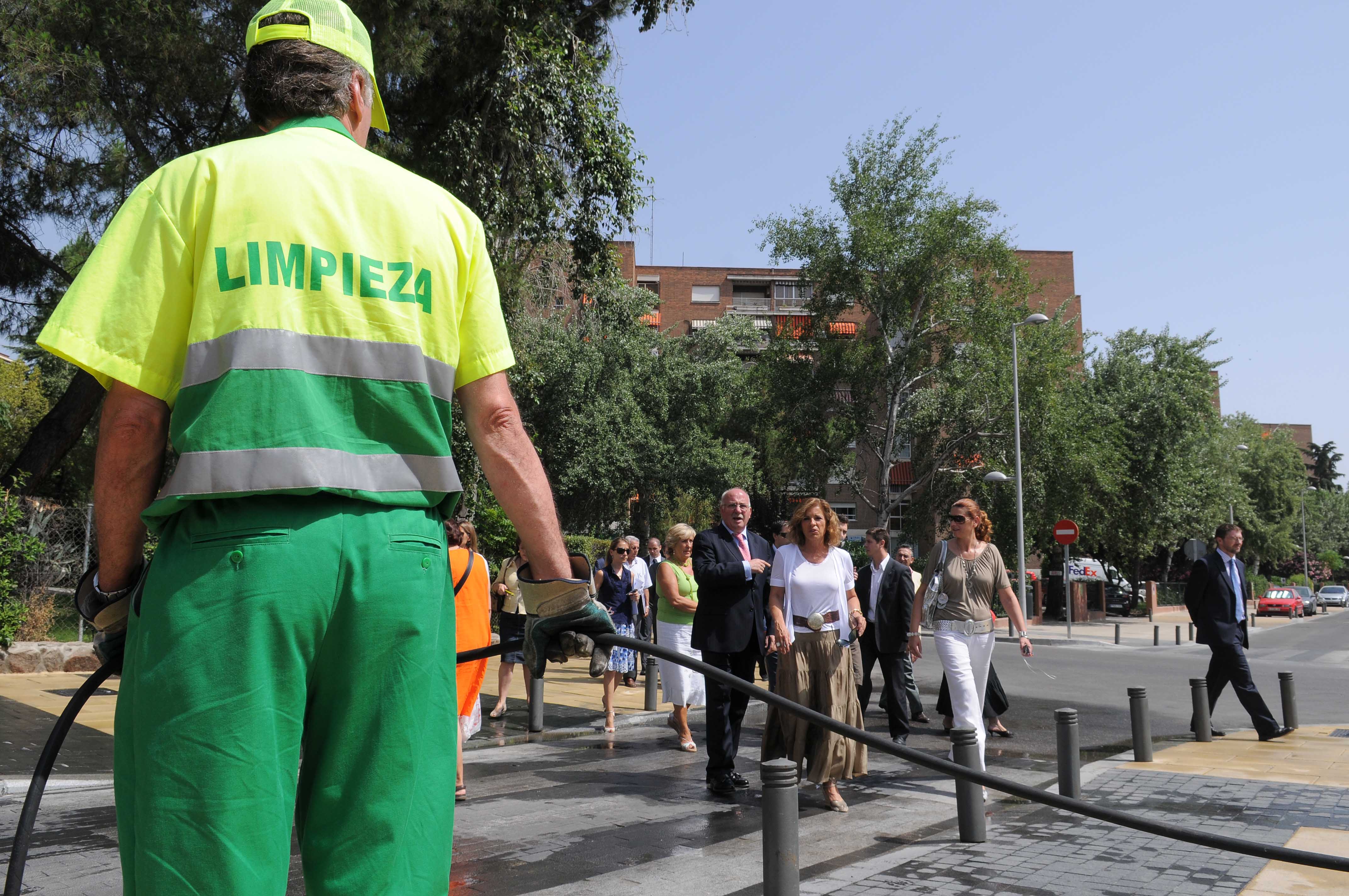 Barajas presume de calles limpias - Ayuntamiento de Madrid