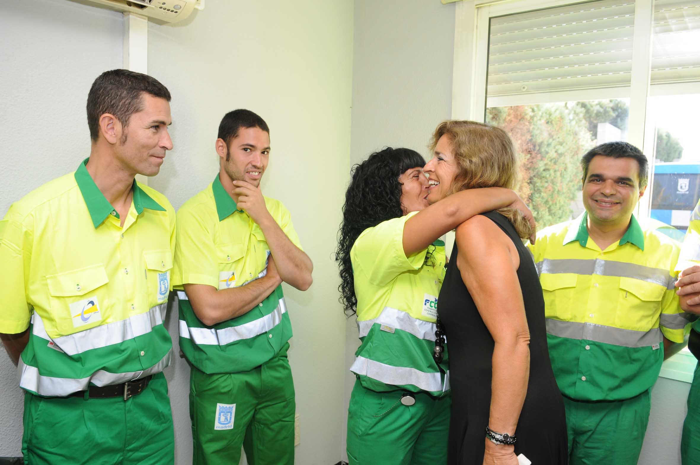 Cerca de 1.400 efectivos para asegurar la limpieza de la ciudad ...
