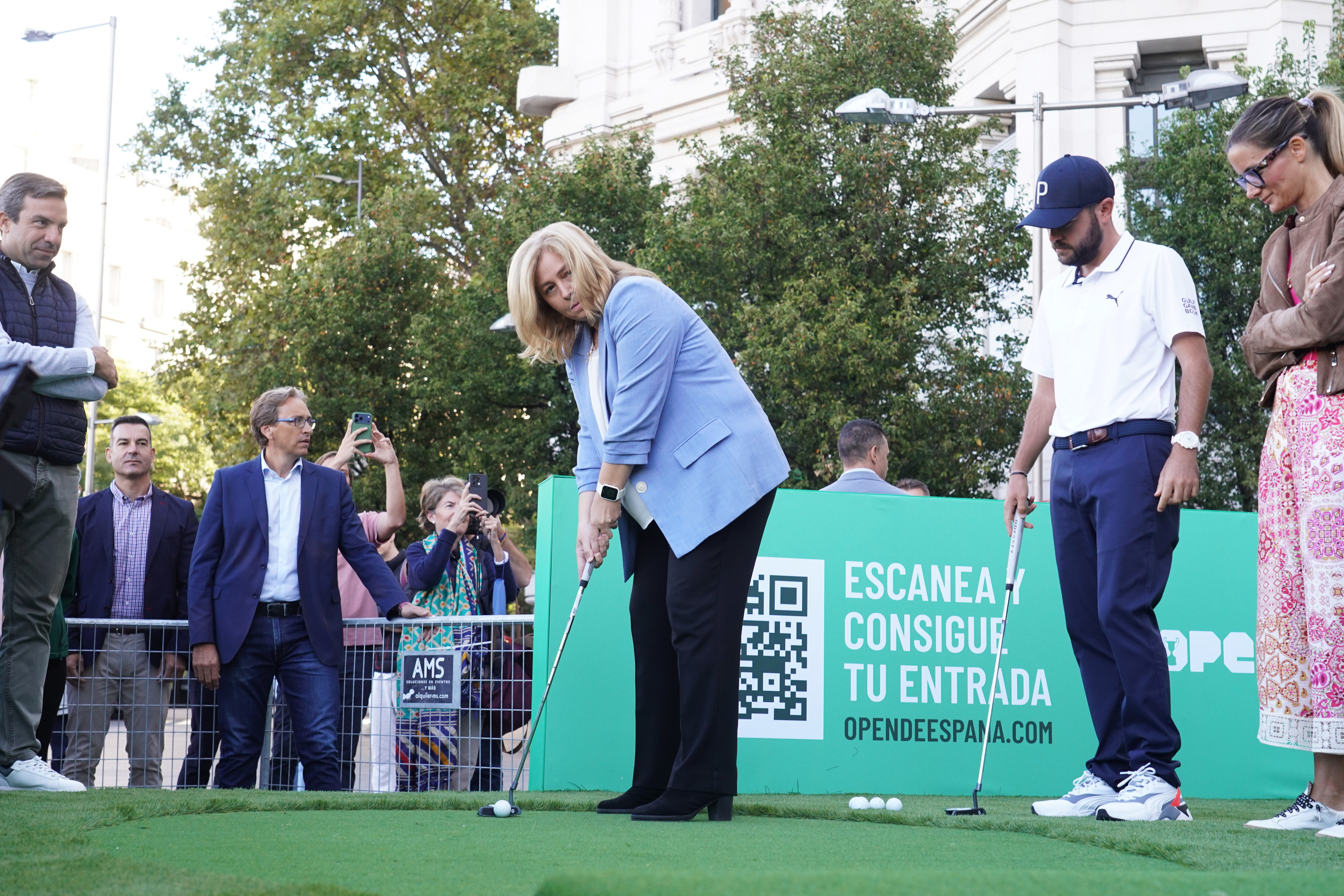 Cibeles se convierte en un 'green' urbano para dar la salida oficial al ...
